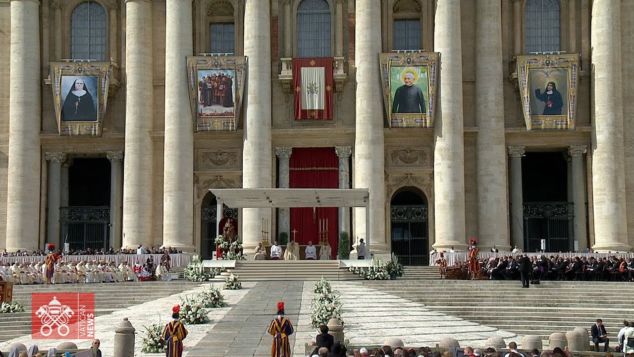 Pope Francis Canonizes 14 New Saints, Including Martyrs From Syria ...